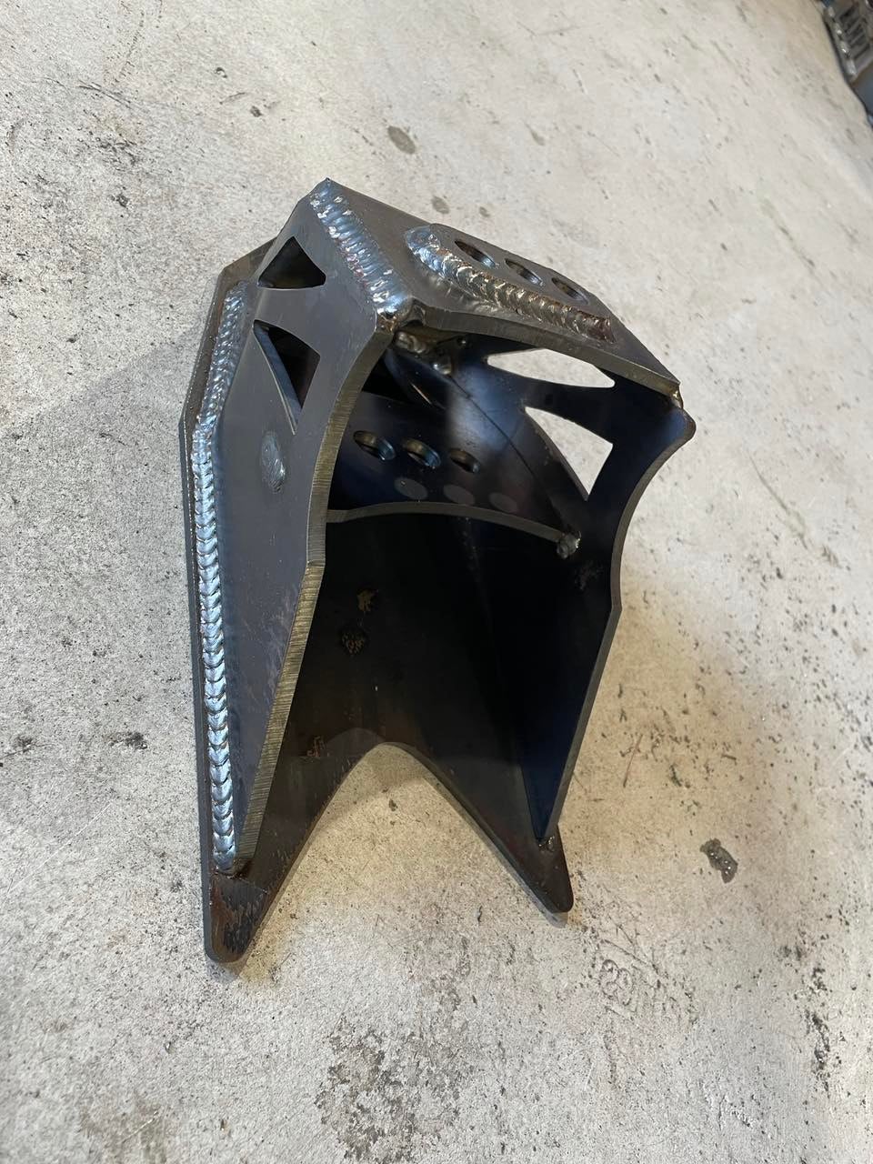 Universal Upper link mounts - 3 Hole | Rampt Customs